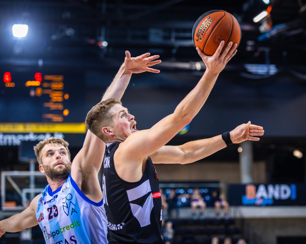 Jonaviečių spurtą atlaikęs „Nevėžis-Paskolų klubas“ triumfavo Citadele KMT akistatoje - LKL.LT